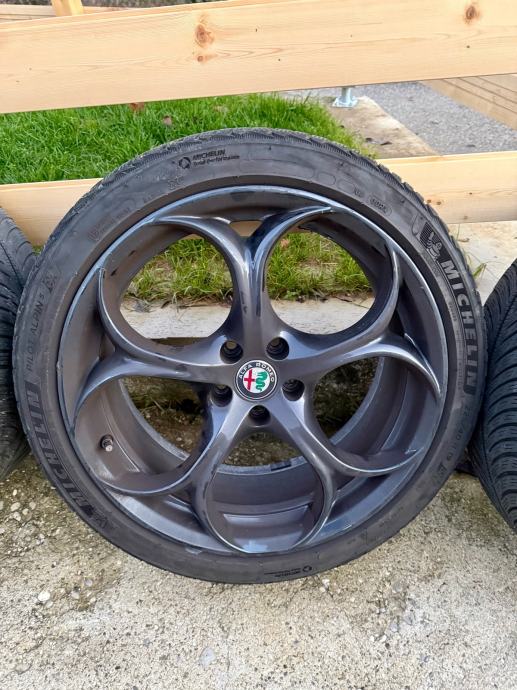 Alfa Romeo Giulia Alu felge 19 Orginal rupe 5, 4 kom.
