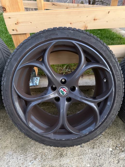 Alfa Romeo Giulia Alu felge 19 Orginal rupe 5, 4 kom.