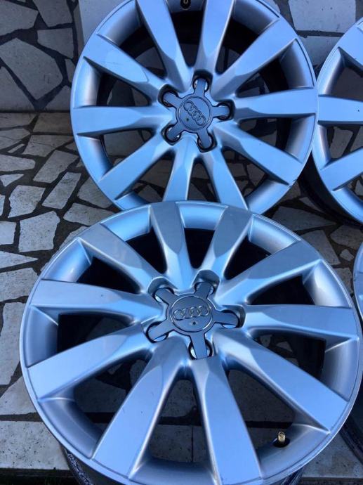 Alu felge OEM AUDI A4 S4 B8 S-line 5x112 17 8J ET47