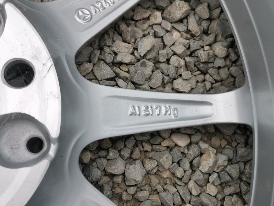 Aluminijska felga 2464010002 B klasa Mercedes, Novo!