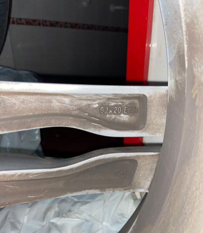 Bmw X5 G05 original Style 736 alu 20 ( 9J ET35) odlične