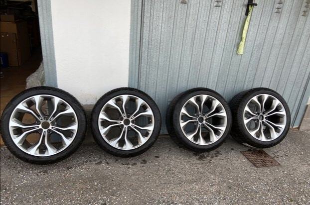 Bmw X6 Style 451 original alu 20 s zimskim gumama 275/315