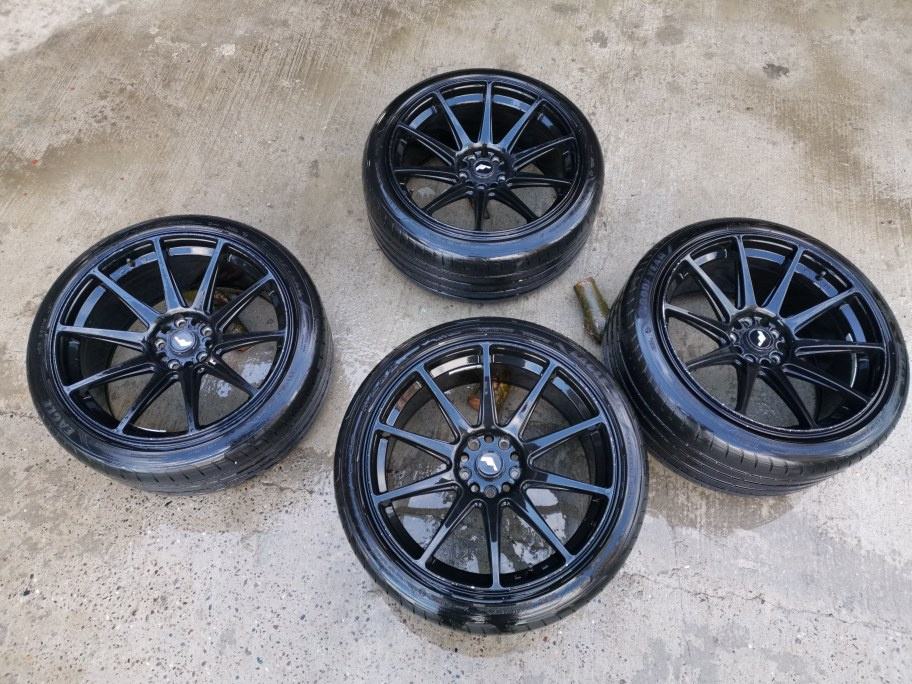 Japan Racing JR11 , 19 cola , 5x112