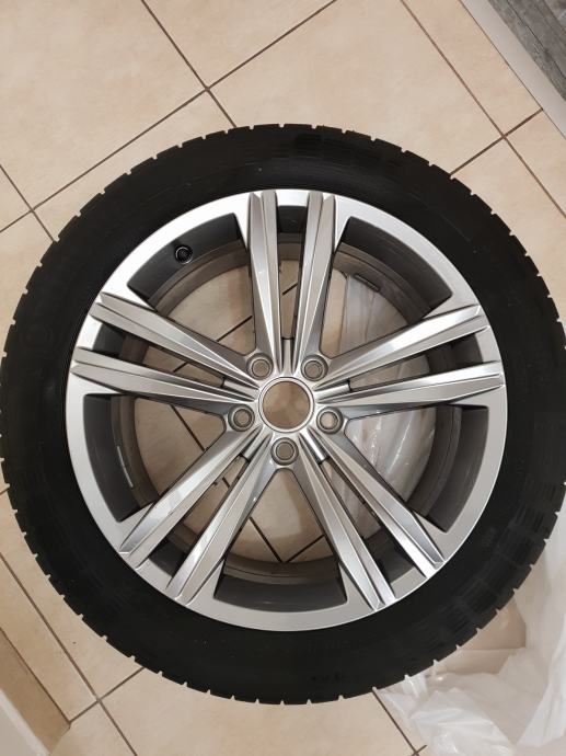 Original VW R-line alu felge 18+Continental gume !!NOVO!!
