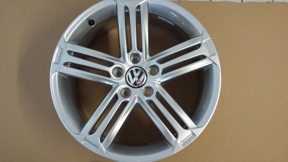 ORIGINAL VW TALLADEGA Alu felge 18 rupe 5x112, NOVO!!! GUME