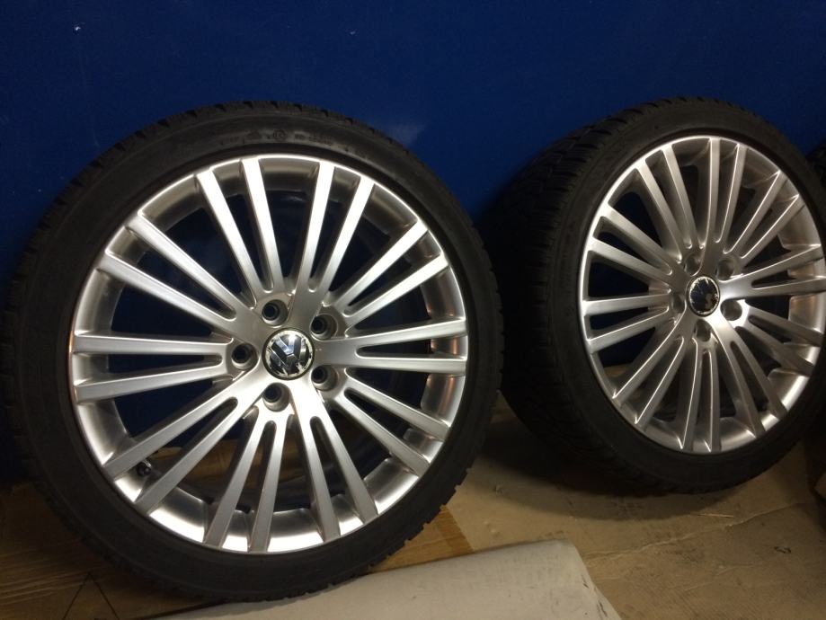 Originalne alu felge od golfa R32 gotovo nove s zimskim gumama