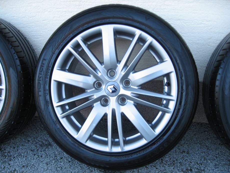 Prodajem 17 alu felge Renault Celsium sa gumama