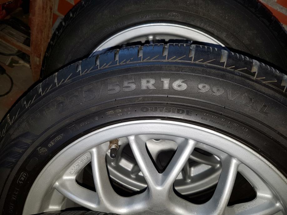 Zimske gume Nokian 225/55 R16 i Alu felge 16 rupe 5x112, 4 kom.