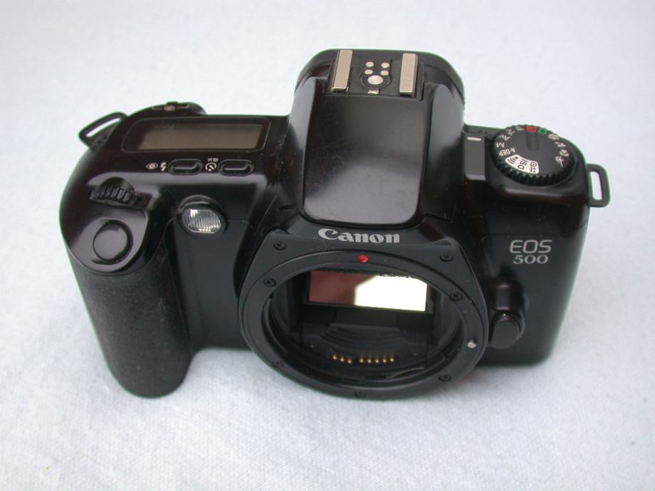 Canon EOS 500 fotoaparat