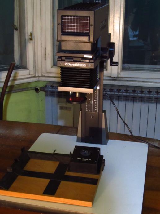 Durst M605 aparat za povečavanje fotografija do 6x6cm