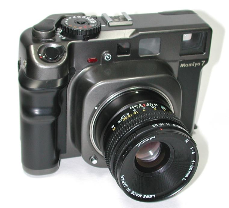 MAMIYA 7 + MAMIYA 1:4/80 L
