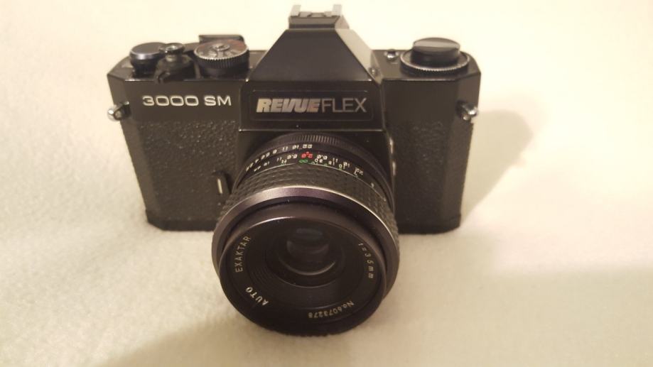 RevueFLEX 3000SM s objektivom EXAKTAR 35mm 1:2.8