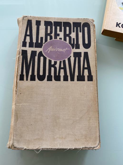 Alberto Moravia - Automat
