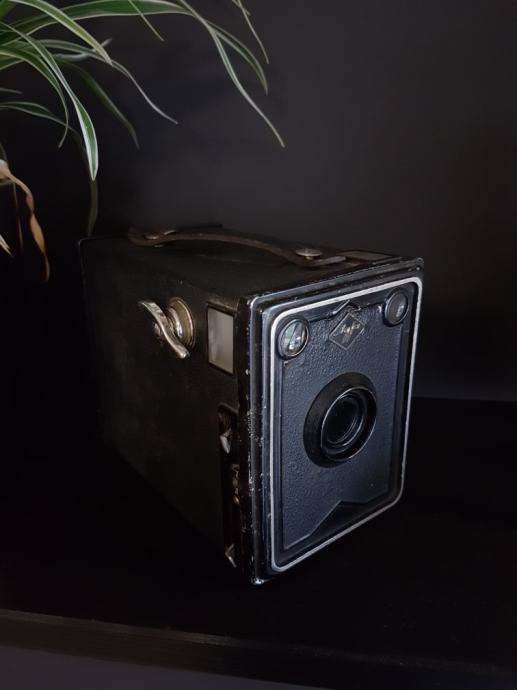 Stari vintage fotoaparat Agfa box 34 camera 1933-1935