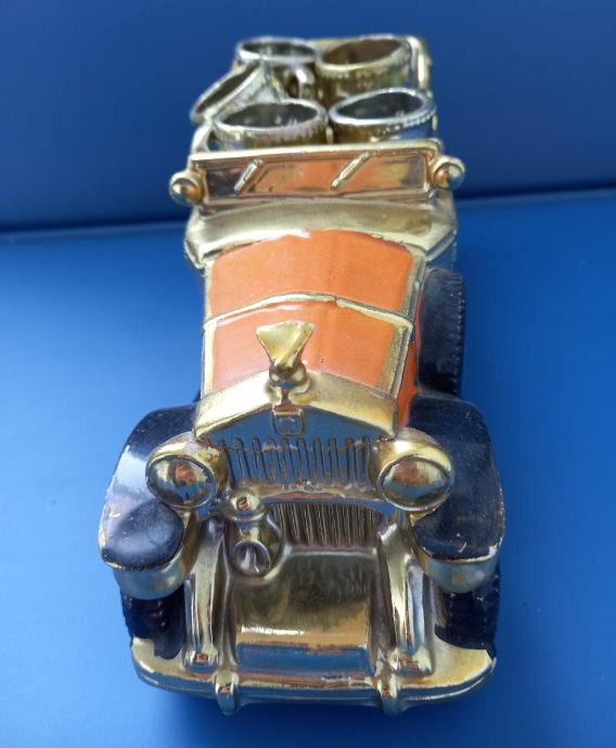 AUTO - STARA FLAŠA SA ČAŠICAMA ZA RAKIJU