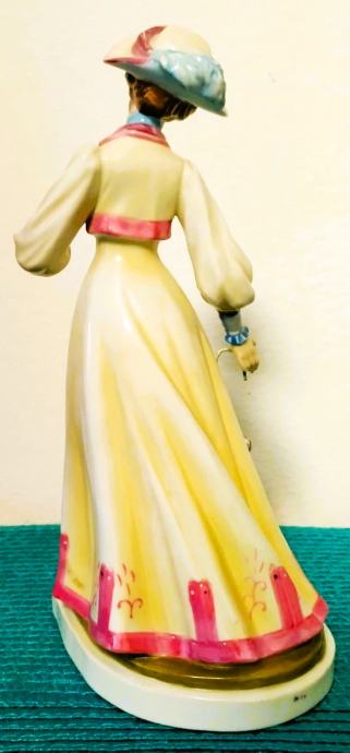 dama s šeširom - Kowa porculanska figura