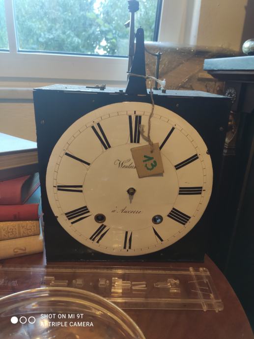 Mehanizam starog francuskog sata