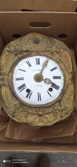 Mehanizam starog francuskog sata