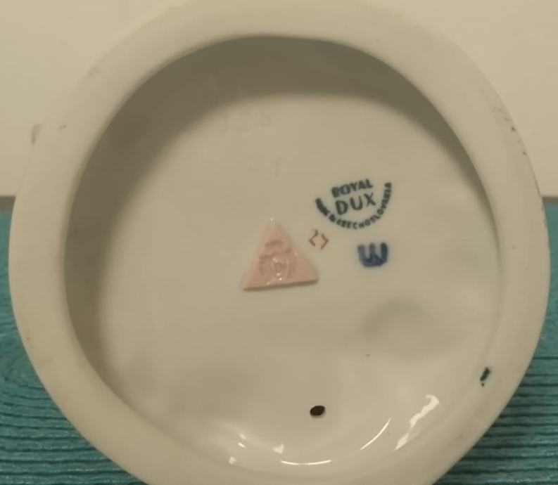 porculanska figura Royal Dux