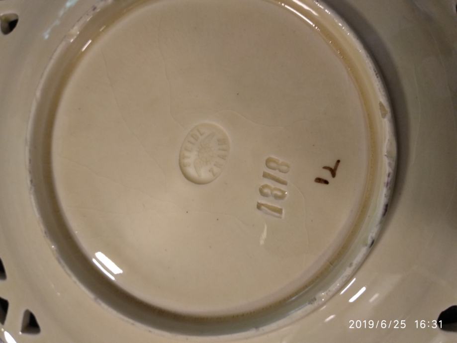 Povijesni keramički art stalak za tortu i tanjuri 1880