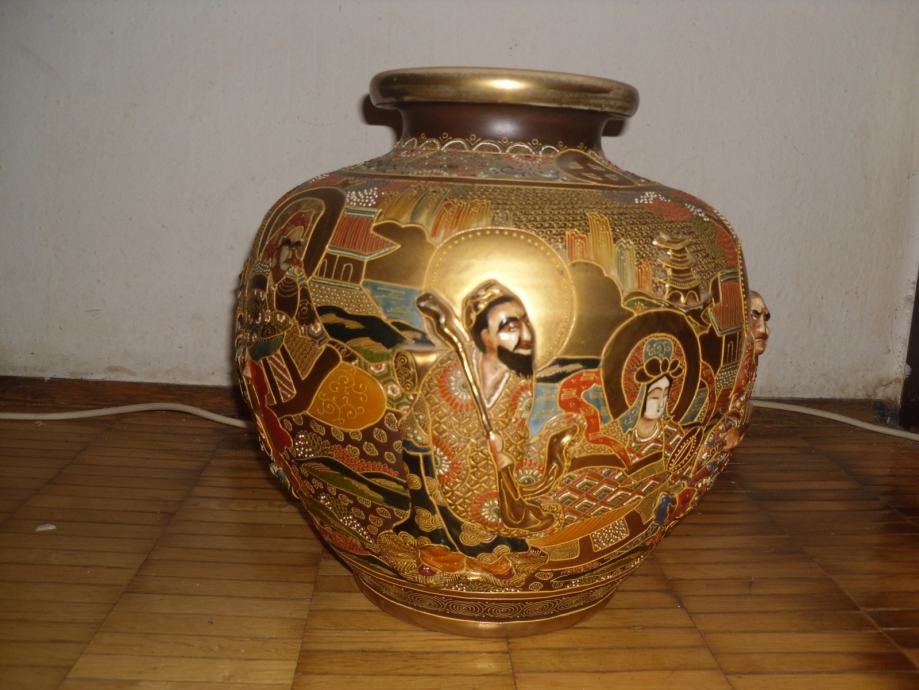 PRODAJEM JAPANSKU VAZU