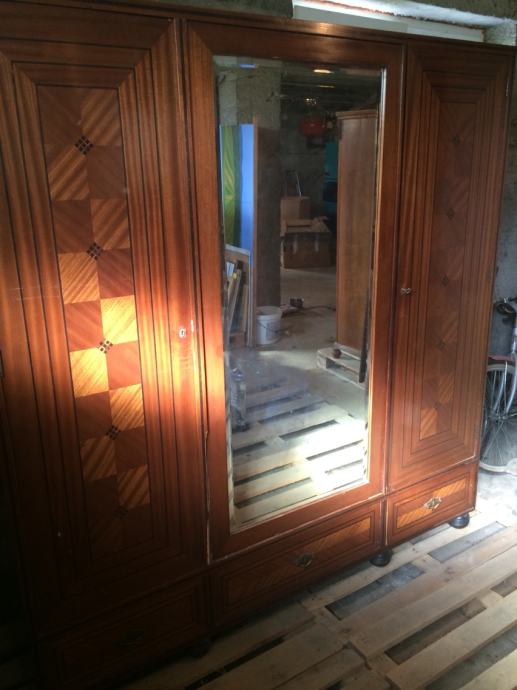 ***SECESIJSKI ORMAR***