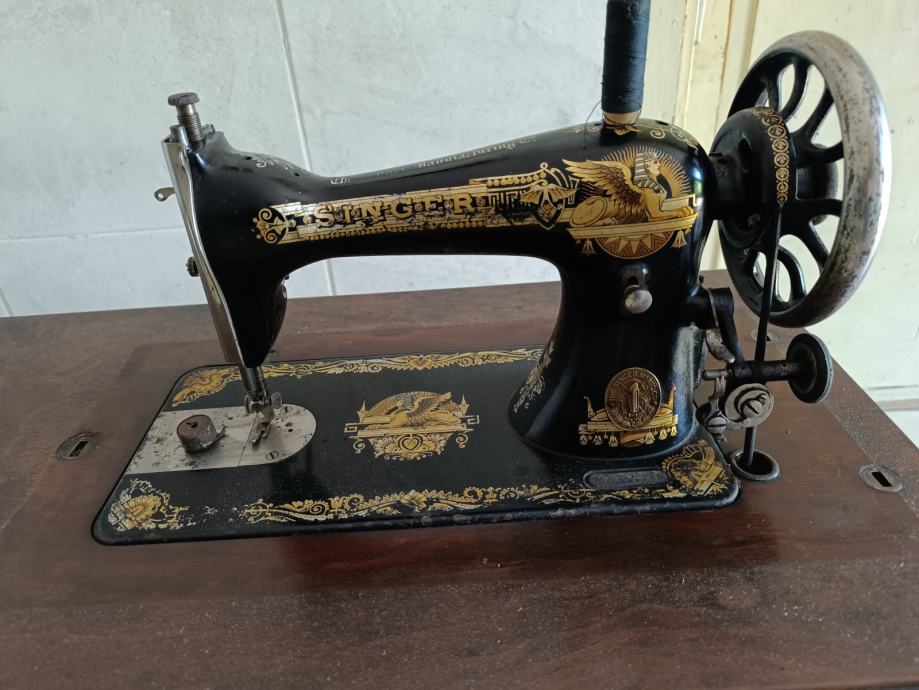 SINGER ŠIVAČA MAŠINA IZ 1910 GODINE