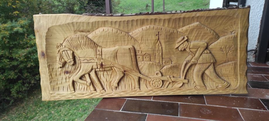 Slika rezbareno drvo