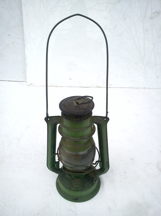 STARI FENJER NA PETROLEJ