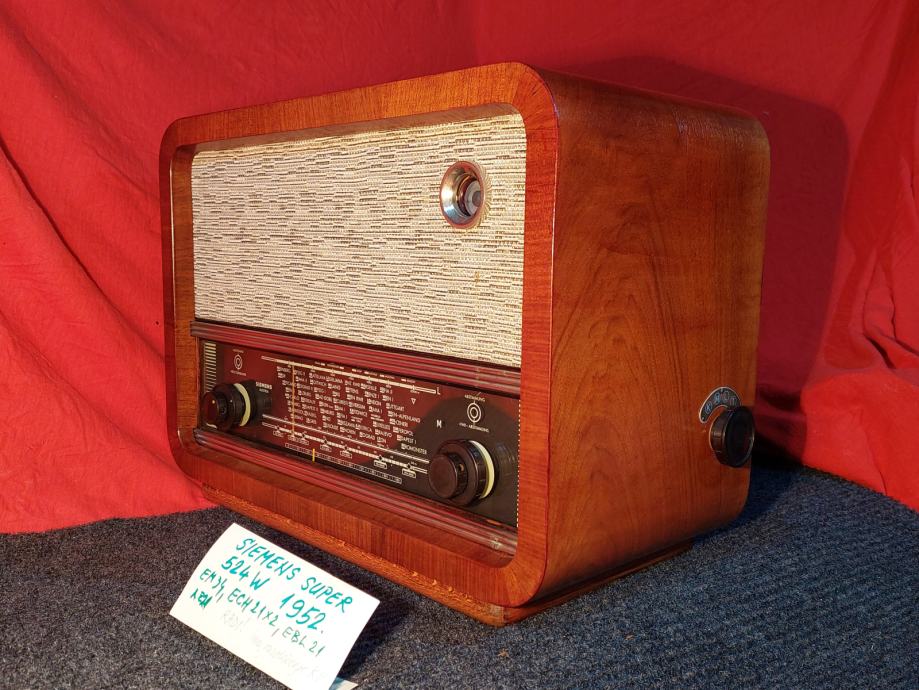 Stari radio Siemens Super 524W, 1952.
