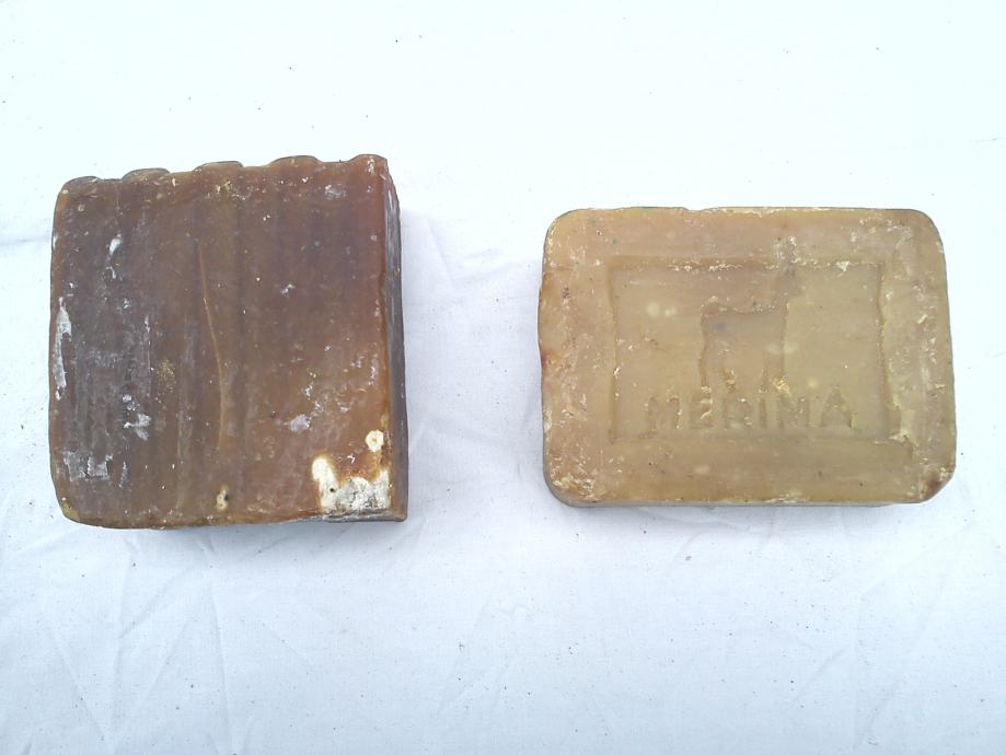 STARI SAPUN IZ 30-IH GODINA ALBUS I SRNA TERPENTIN