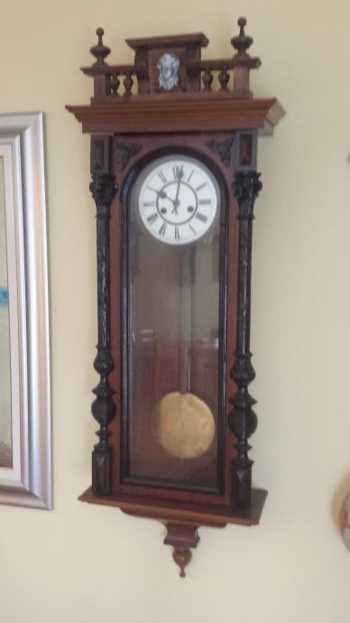 Stari zidni sat Adolf Stern