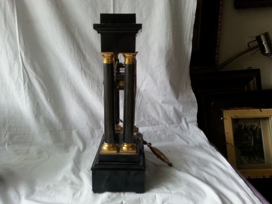 STARINSKI SAT SA ŠETALICOM 44 X 23 X 14 CM LUJ FILIP