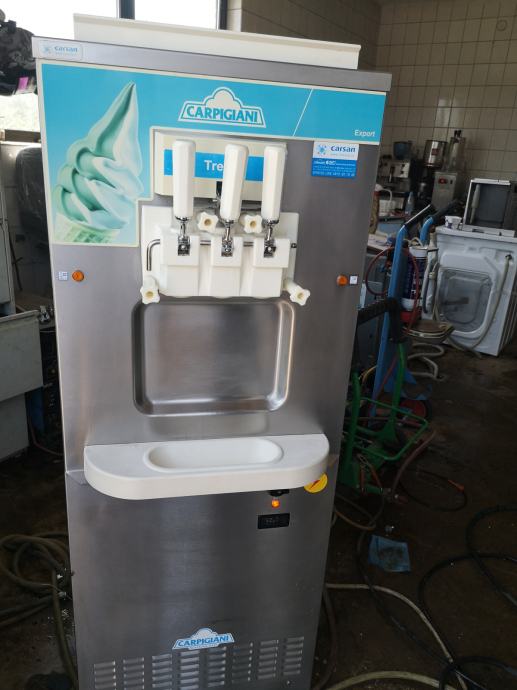 APARAT ZA TOČENI SLADOLED CAPRIGIJANI TRE.B.P