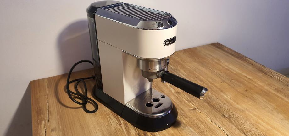 Aparat za kavu DeLonghi EC 685.W