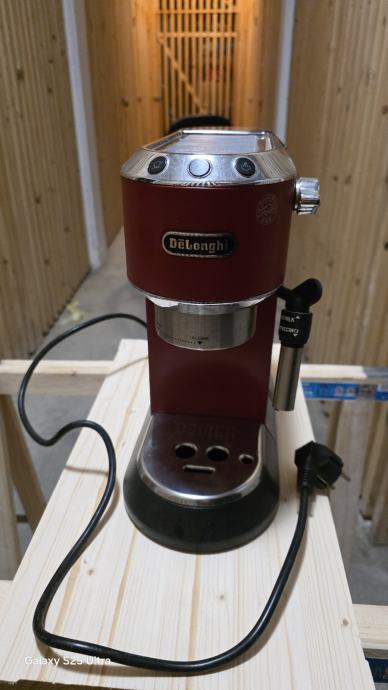 Delonghi Dedica EC685.R
