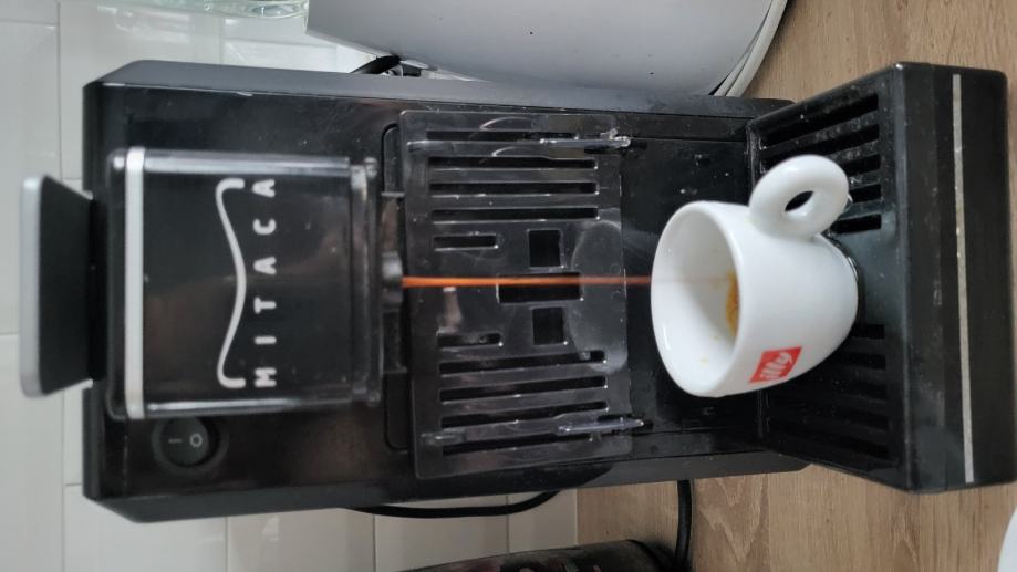 Mitaca caffe aparat, gratis paket kave illy