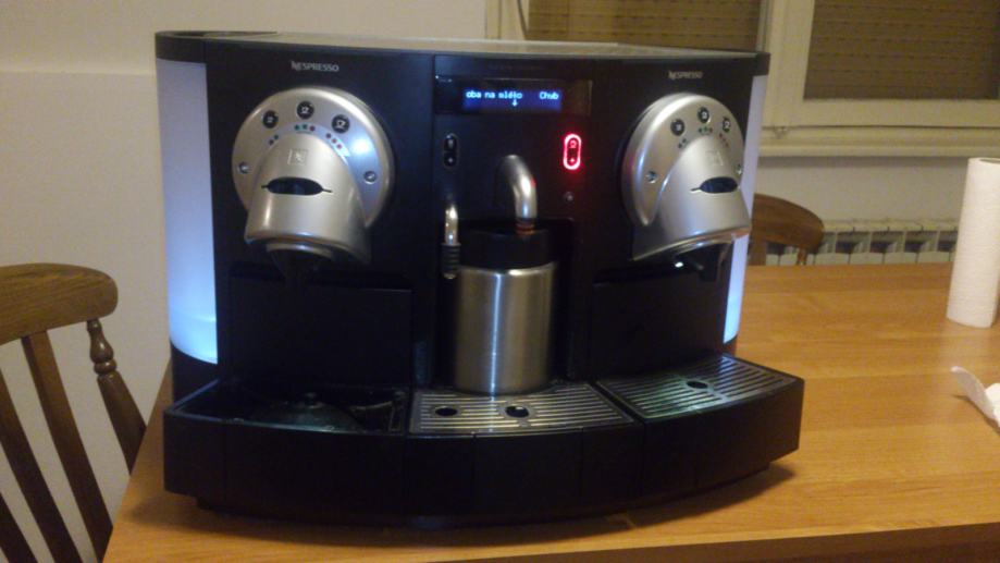 Nespresso Gemini CS220 Pro