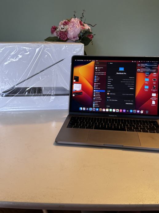 Apple MacBook Pro Core i5 13 Mid-2017