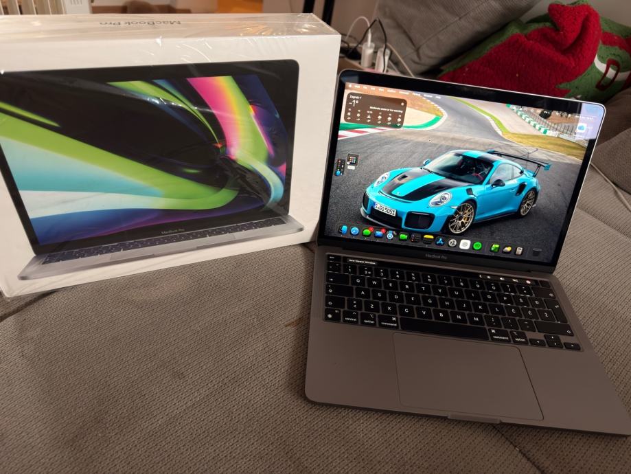 Apple macbook pro m2 2022