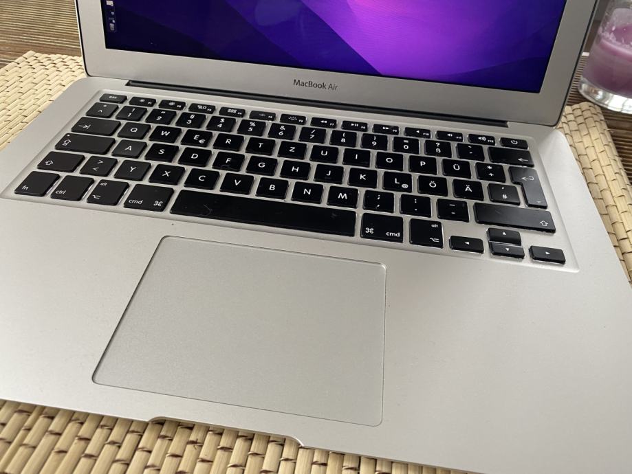 Macbook air 13, 2017. godina