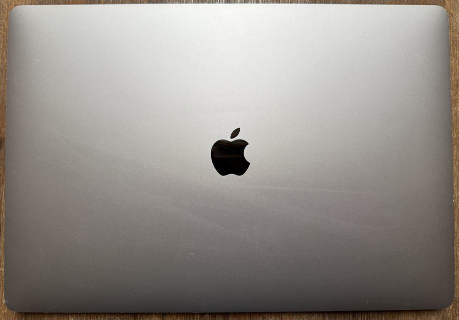 MacBook Pro (12) (15-inch, i7 2,6 GHz, 32 GB RAM, 1TB SSD, Touch Bar)