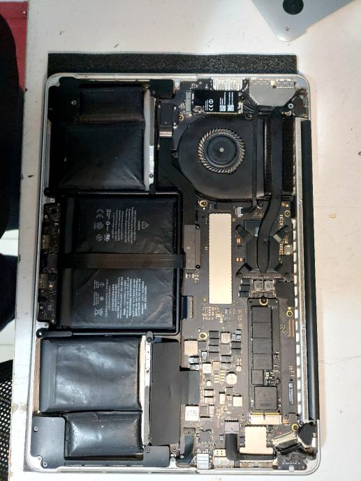 Macbook Pro 13 A1502 2015