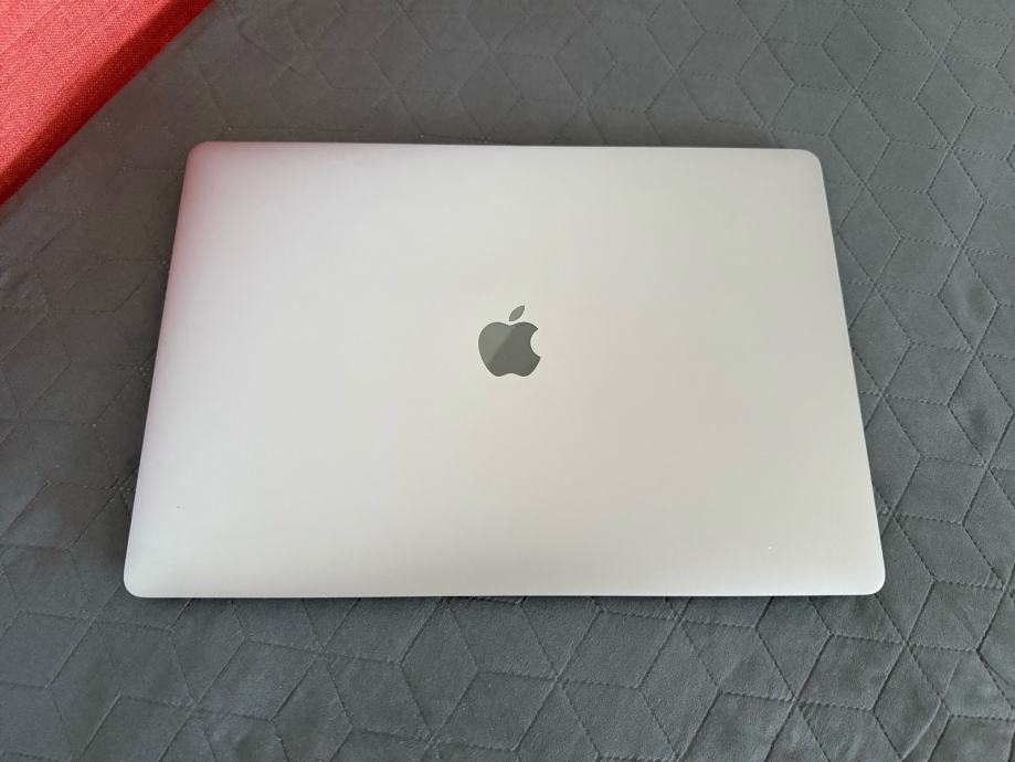 MacBook Pro 2016 15 TouchBar TouchID