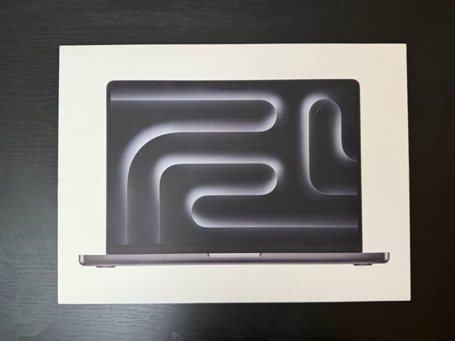 MacBook Pro M3 14 | 18GB RAM | 512 GB Storage | Crni