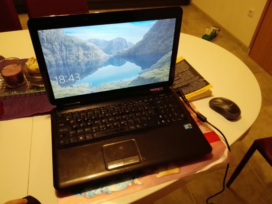 Asus K501D, 15,6 laptop (2008 godina)