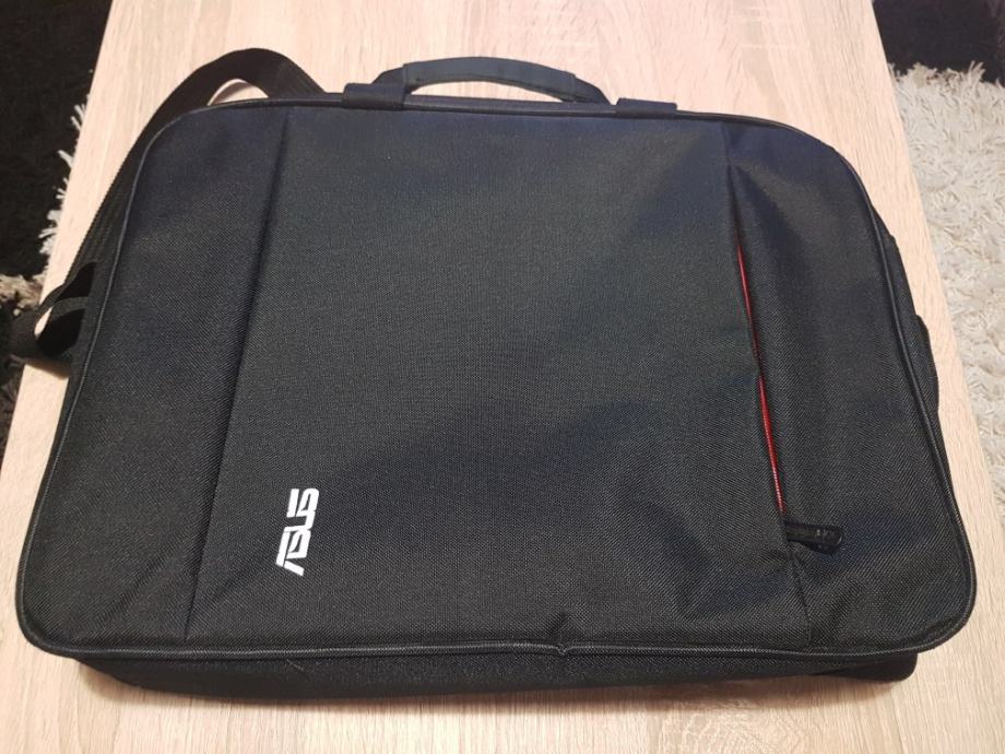 Asus laptop L502S bijeli