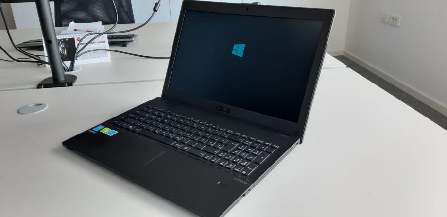 Asus P2520L