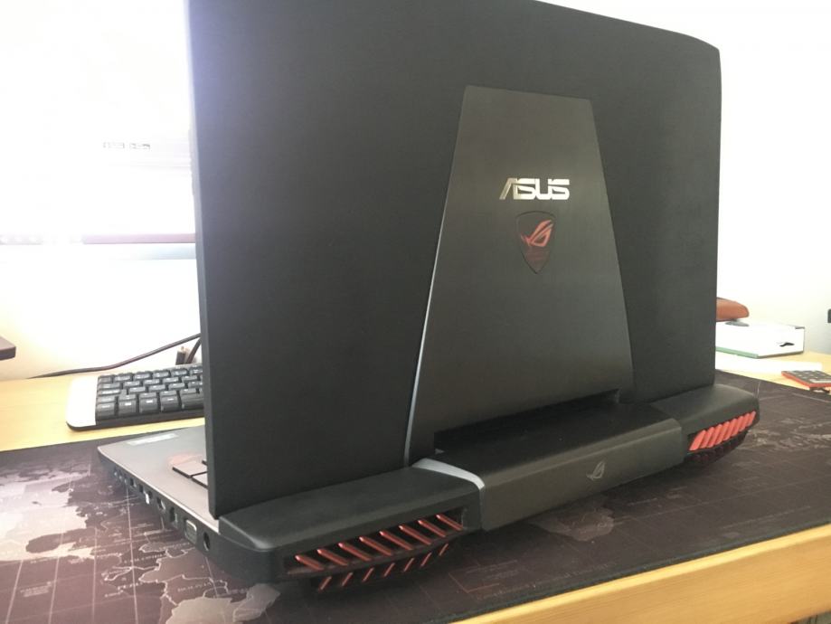 Laptop ASUS ROG 751, intel i7, GTX 970m, 32GB RAM, SSD256, 1TB HDD