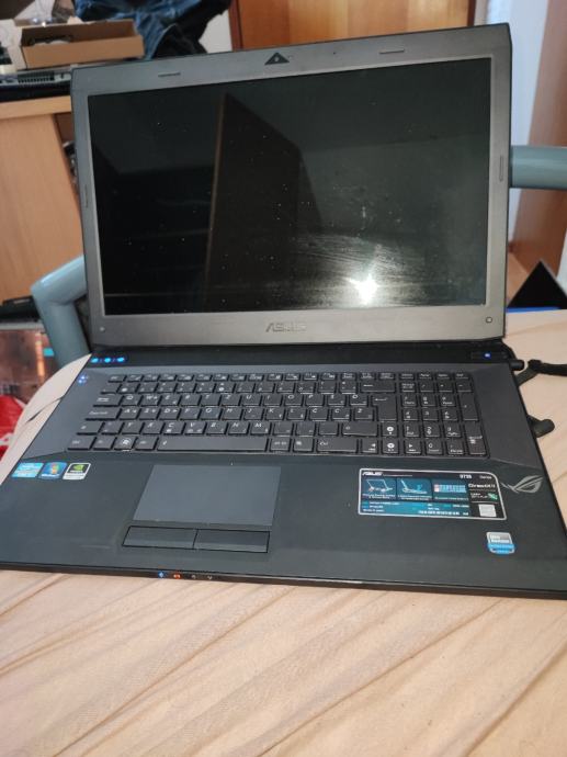 ASUS ROG G73S i7-2630qm, 8 gb, 500 gb disk